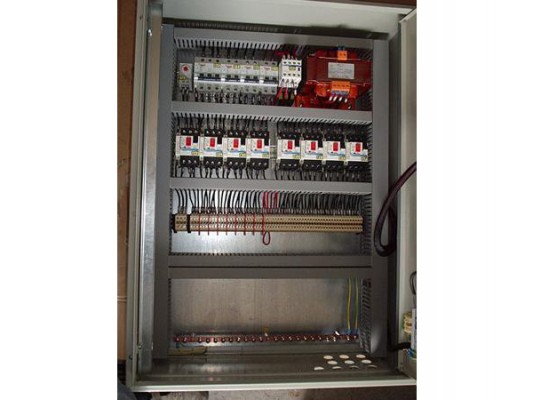 Cablaggio Quadri Elettrici di Potenza | Padova e Rovigo | MF Impianti ... Cablaggio Quadri Elettrici di Potenza | Padova e Rovigo | MF Impianti ...